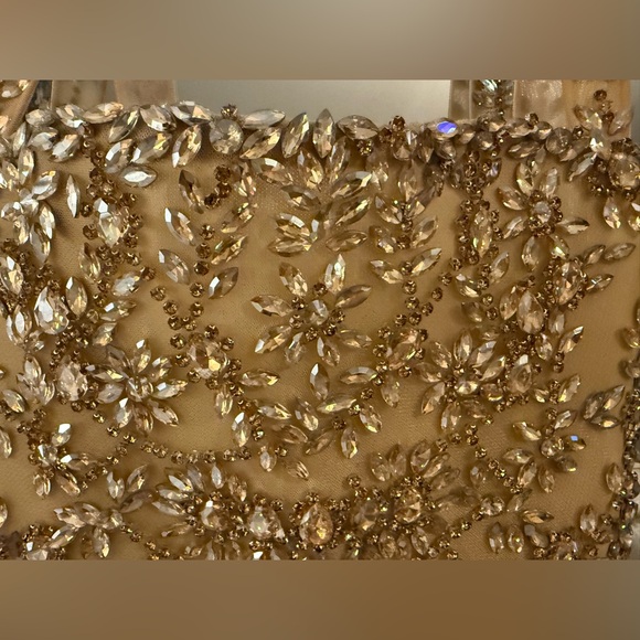 Fjolla Nila | Dresses | Fjolla Nila Gold Shell Glamorous Dress Adorned ...